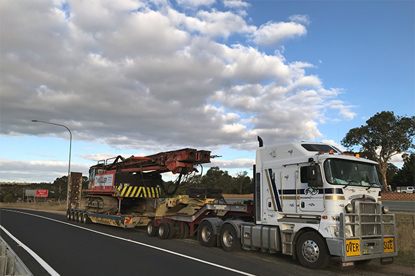 Freight Movement Gallery | Low Loaders, Flat Tops & Prime Movers